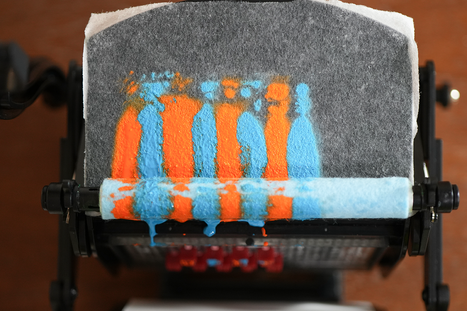 発売前からSNSで話題沸騰！Gakken「大人の科学マガジン」の付録、手乗りサイズの小さな活版印刷機で味のある印刷を楽しもう ｜デザインを深掘り MdN