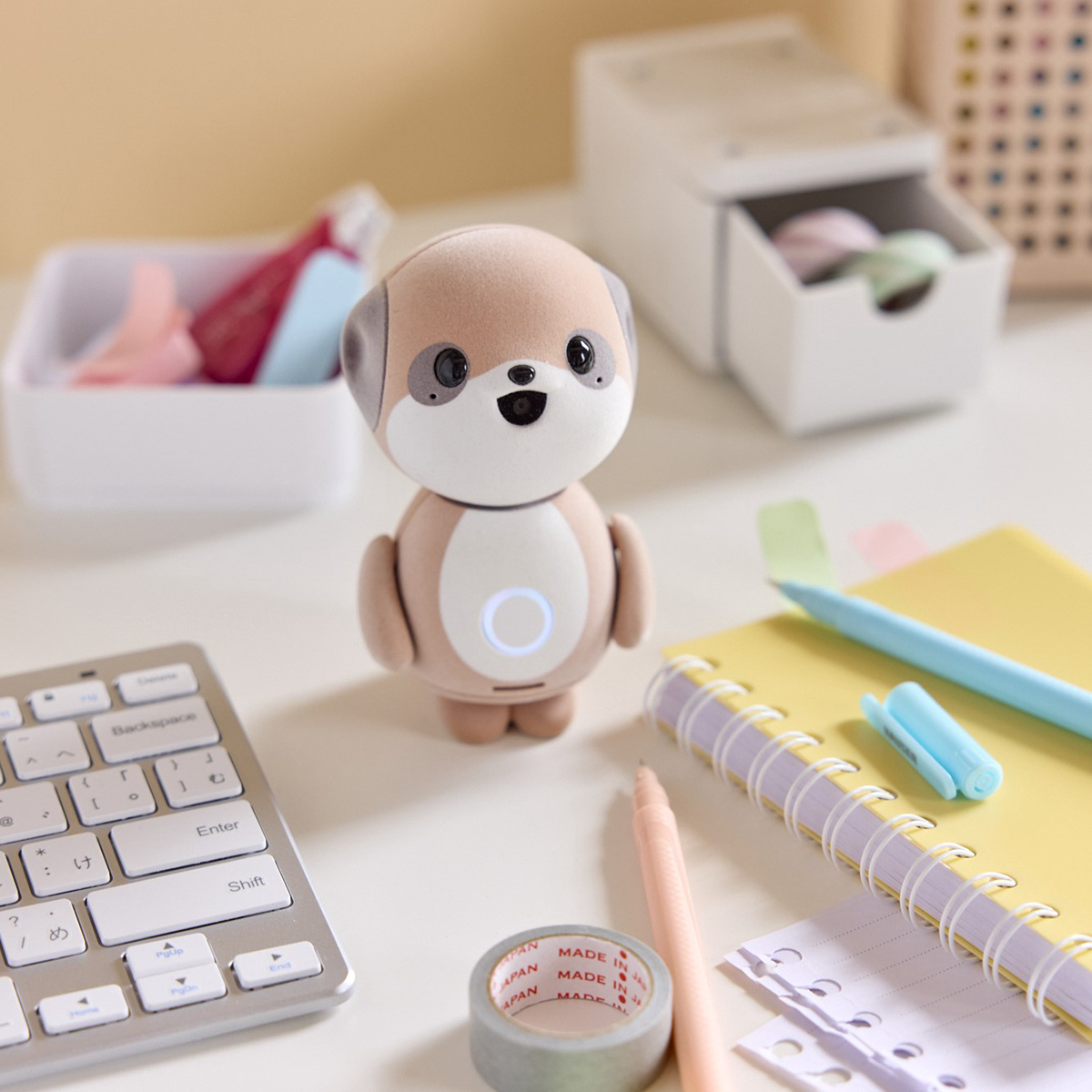 シャープ、ミーアキャットをモチーフにした対話AIキャラクター「ポケとも」を発表 ｜デザインを深掘り MdN