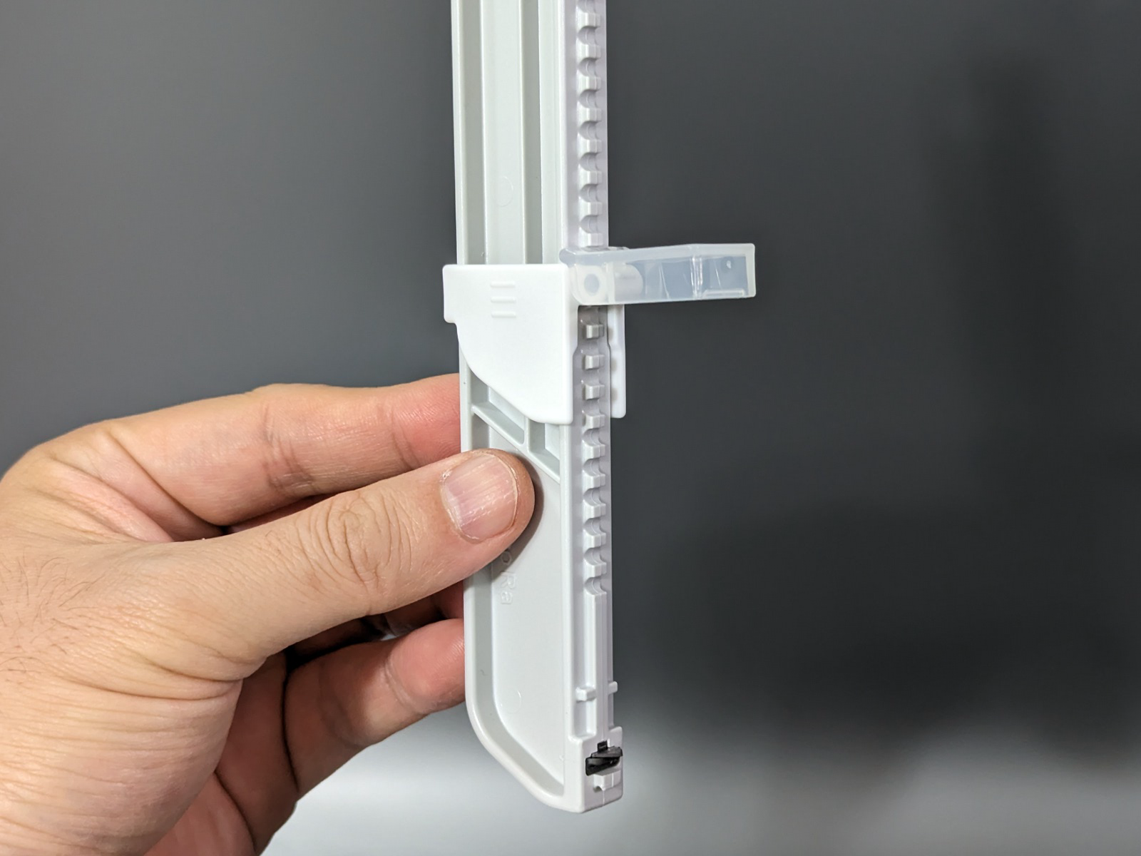 110円でこの便利さ！ 段ボールを中身に合わせて小さくできる、ダイソー「段ボールサイズ調整カッター」 ｜デザインを深掘り MdN