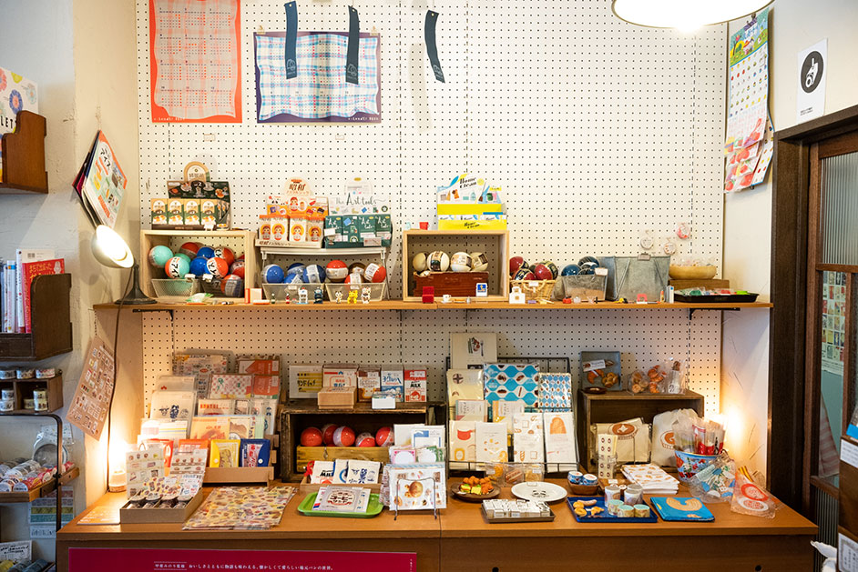 三戸なつめの東京文具さんぽ！レトロな文房具店、吉祥寺「36 Sublo」 ｜デザインを深掘り MdN