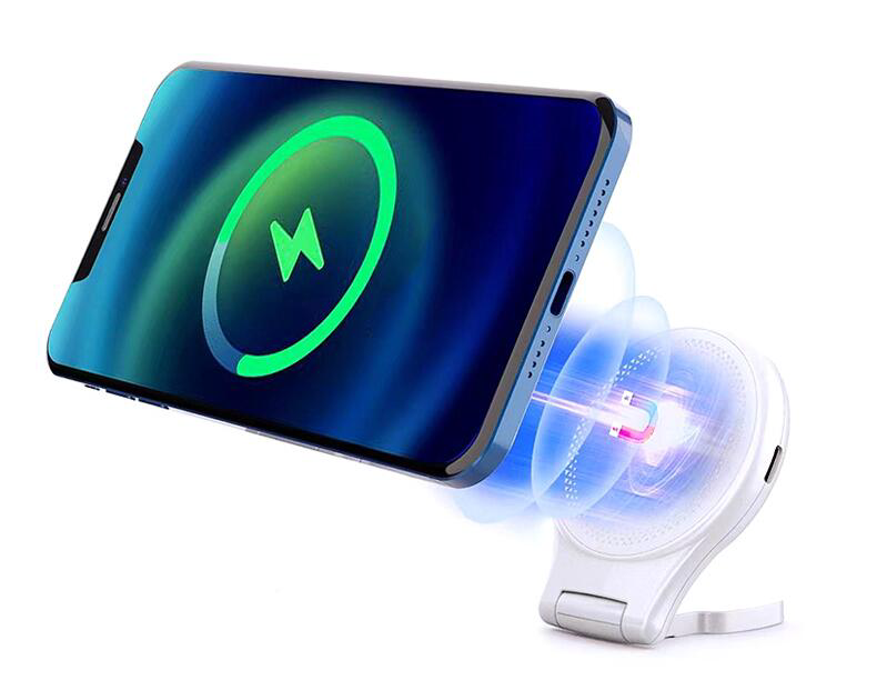 ミニマリストのためのMagSafe充電器「MagFold」Appleデバイスも最大15Wで急速充電！ ｜デザインを深掘り MdN