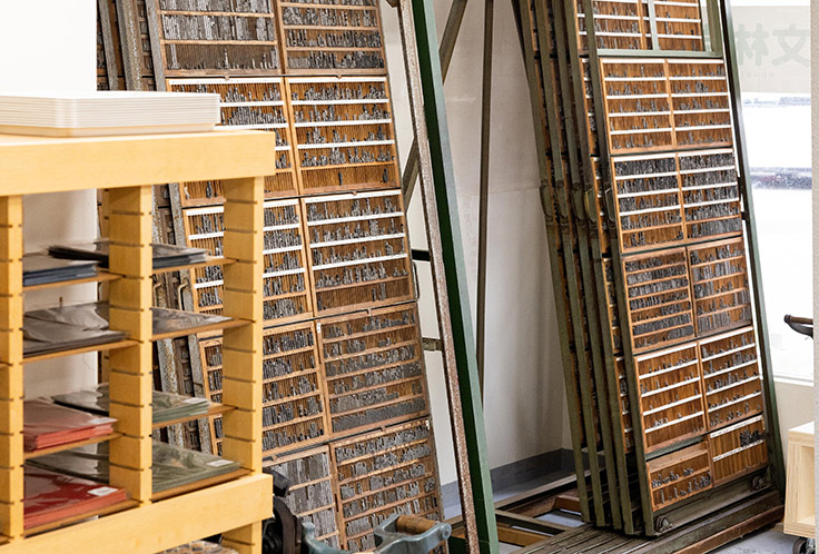 活版印刷所・文林堂の中にショップをオープン！ 文具メーカーのハイタイドによる注目の新店舗 ｜デザインを深掘り MdN