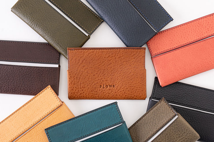 プラウズ、ワンアクションで名刺を取り出せるケース「dritto Card」を発売 ｜デザインを深掘り MdN