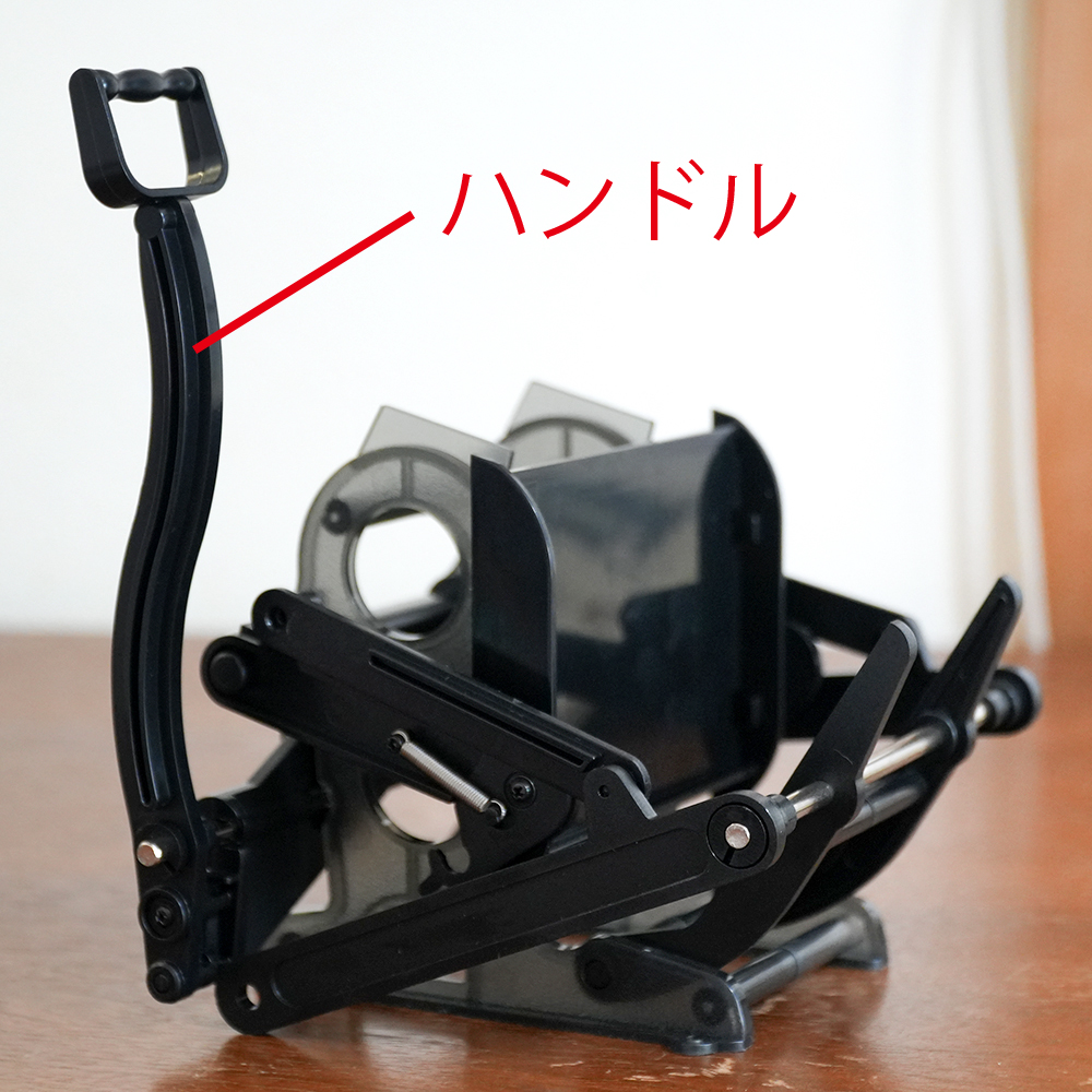 発売前からSNSで話題沸騰！Gakken「大人の科学マガジン」の付録、手乗りサイズの小さな活版印刷機で味のある印刷を楽しもう ｜デザインを深掘り MdN